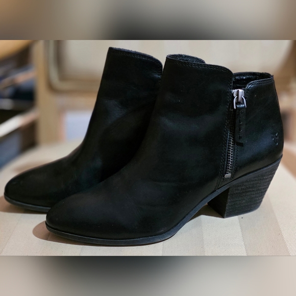 Frye | Shoes | Frye Judith Black Leather Ankle Boots Size 75 | Poshmark